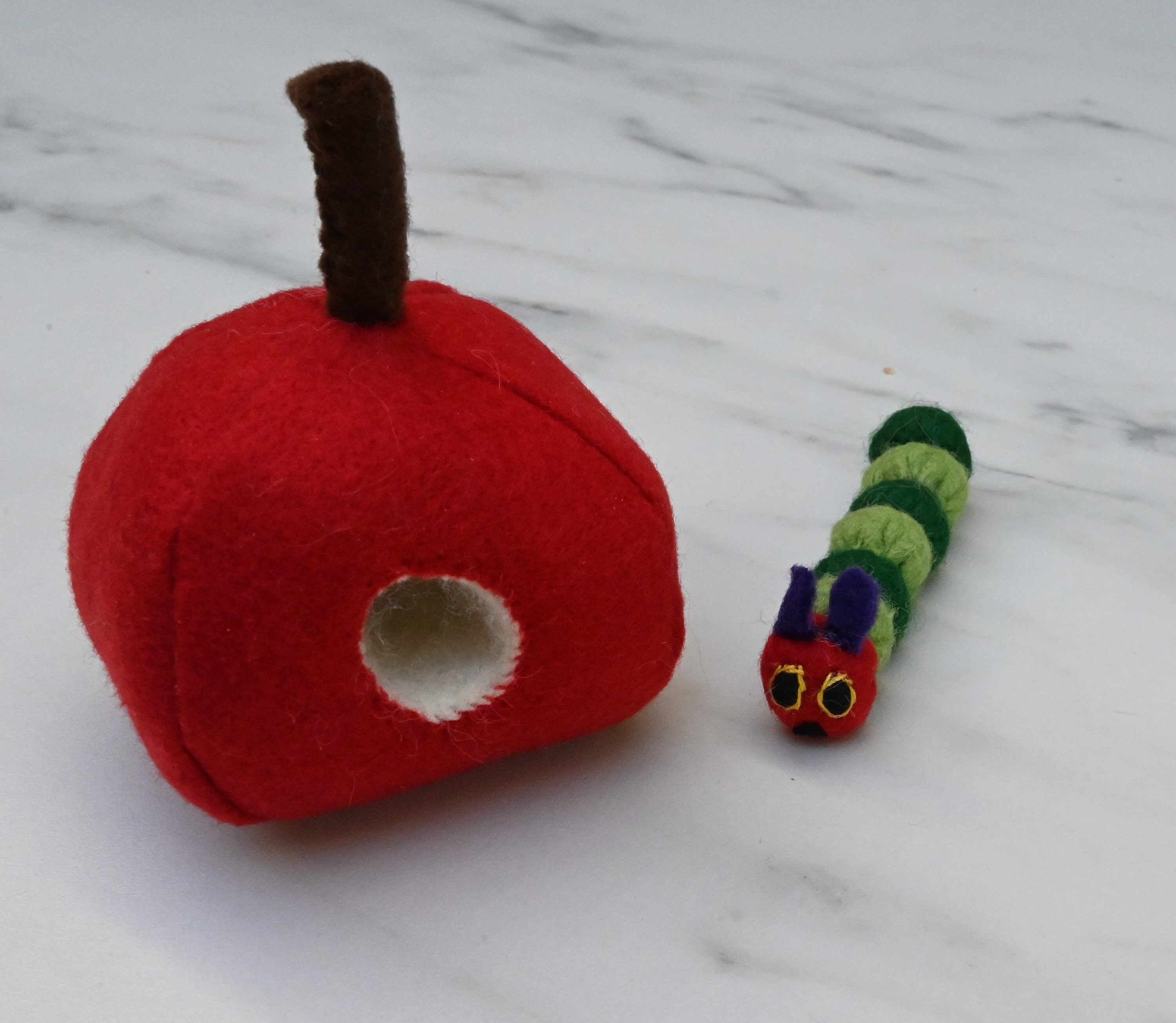 The Very Hungry Caterpillar 3D Felt Story Set - Etsy UK