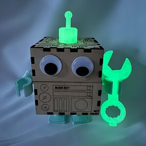 Boxie Bot! STEM Based Educational Kit. Prepare/build This Cute Movable ...