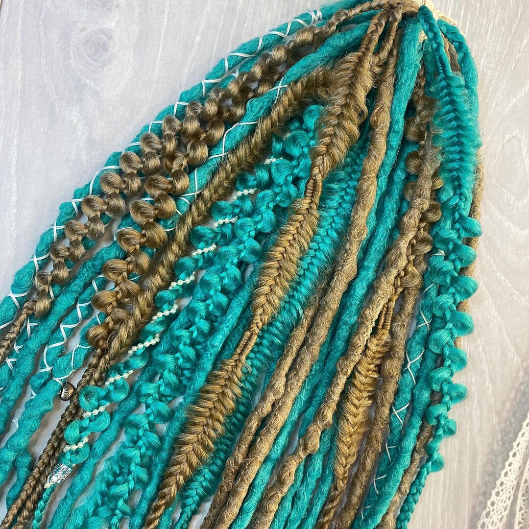 Mint and Beige Dreadlocks, Lilac Synthetic Extensions, Mint Textured ...