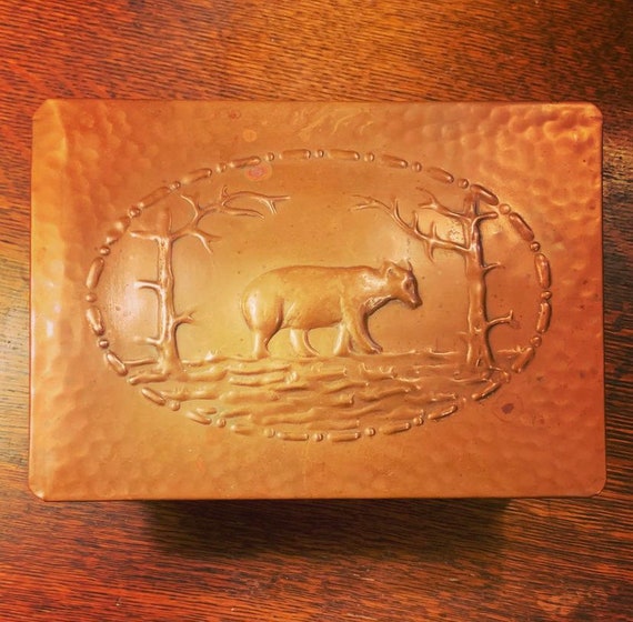 Antique Copper Keepsake Box with hinged lid - Gem
