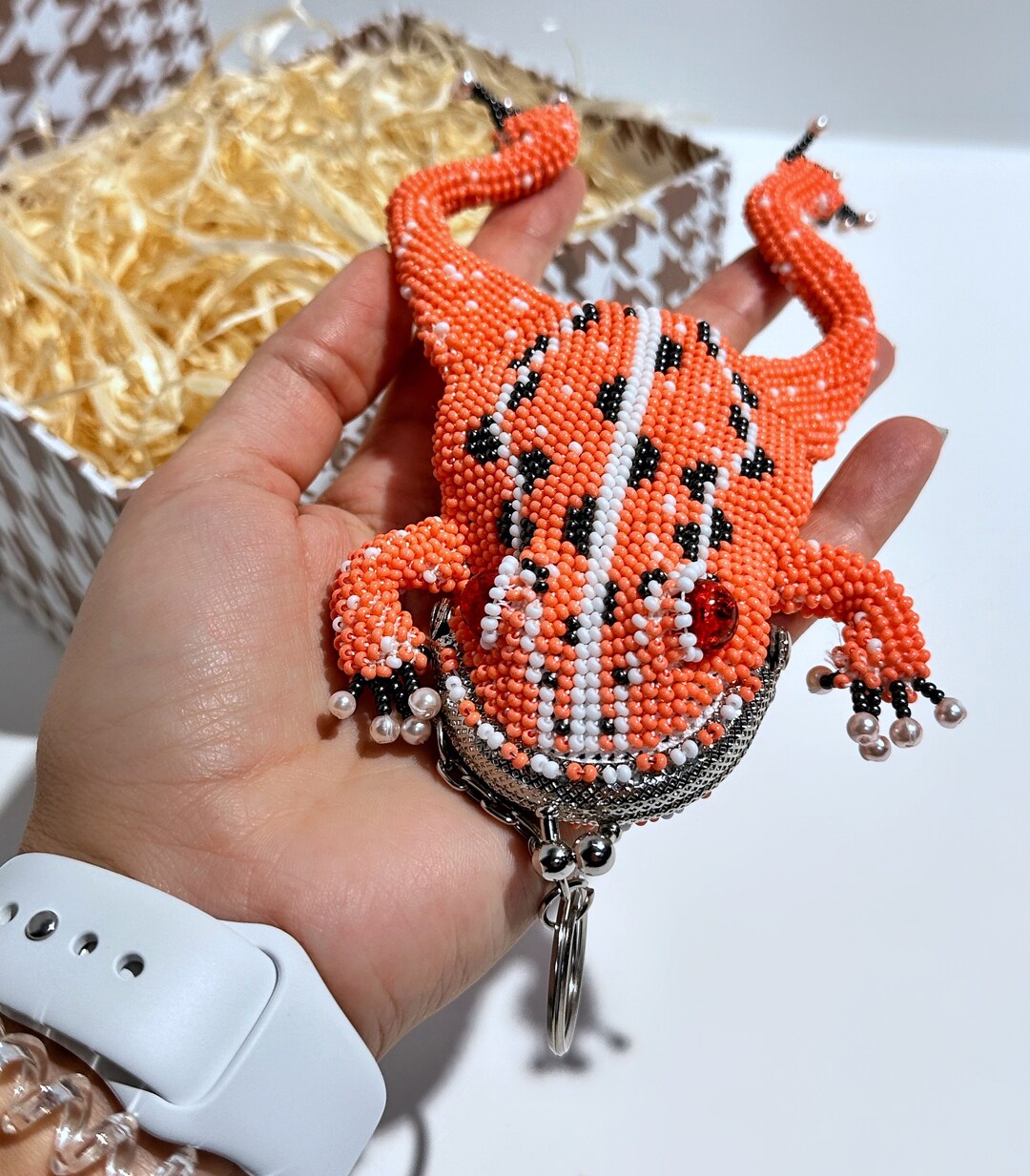 Knitted Beaded Keychain Wicker Frog Cute Souvenir Orange Beaded Frog ...