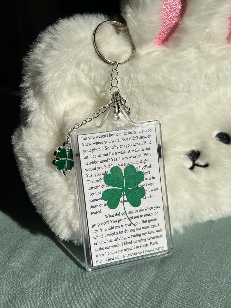 Queen of Tears Four-leaf Clover Keychain with 4 Leaf Clover Charms - Etsy