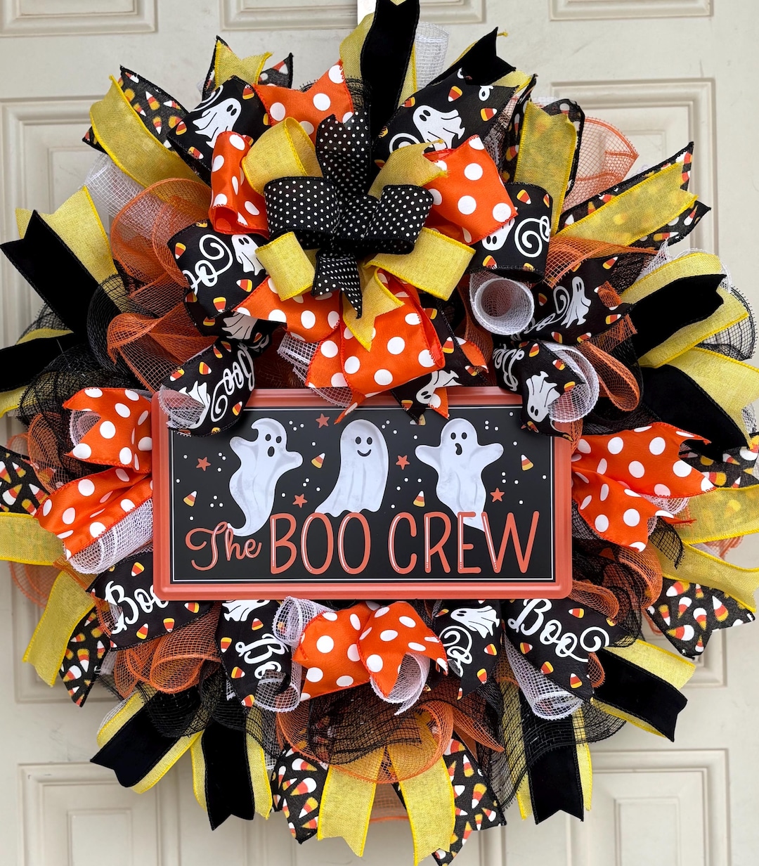 Boo Crew Gohsty Wreath - Etsy