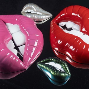 Lips Bitten Wall Art Hangable Decor - Gift for Women - Etsy