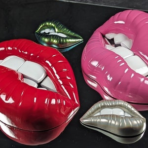 Lips Bitten Wall Art Hangable Decor - Gift for Women - Etsy