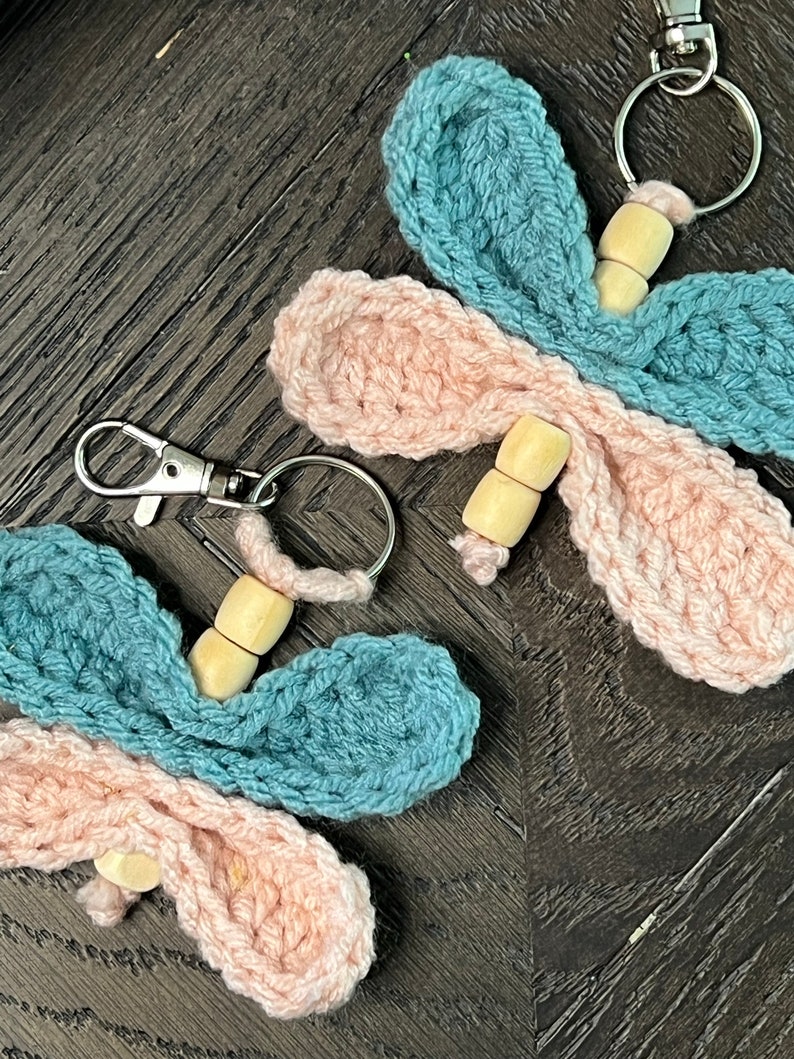 Flutter Fly Crochet Charm Pattern: Easy Butterfly Keychain (PDF Pattern ...