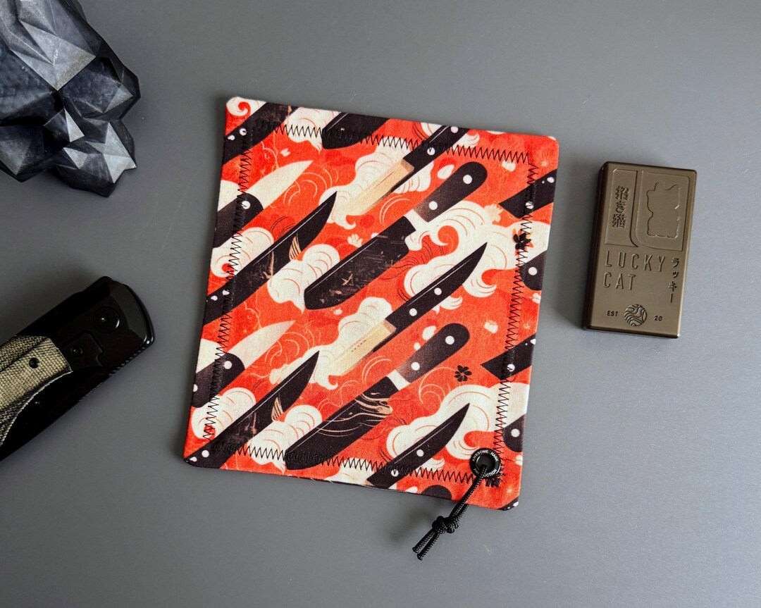 Razor's Paradise Hank Modern Handkerchief Red Themed Knife / Razor ...