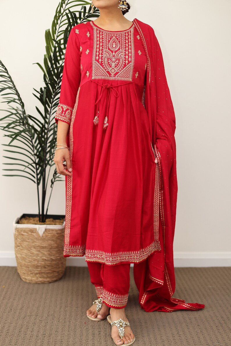 Red Padmavati - Etsy