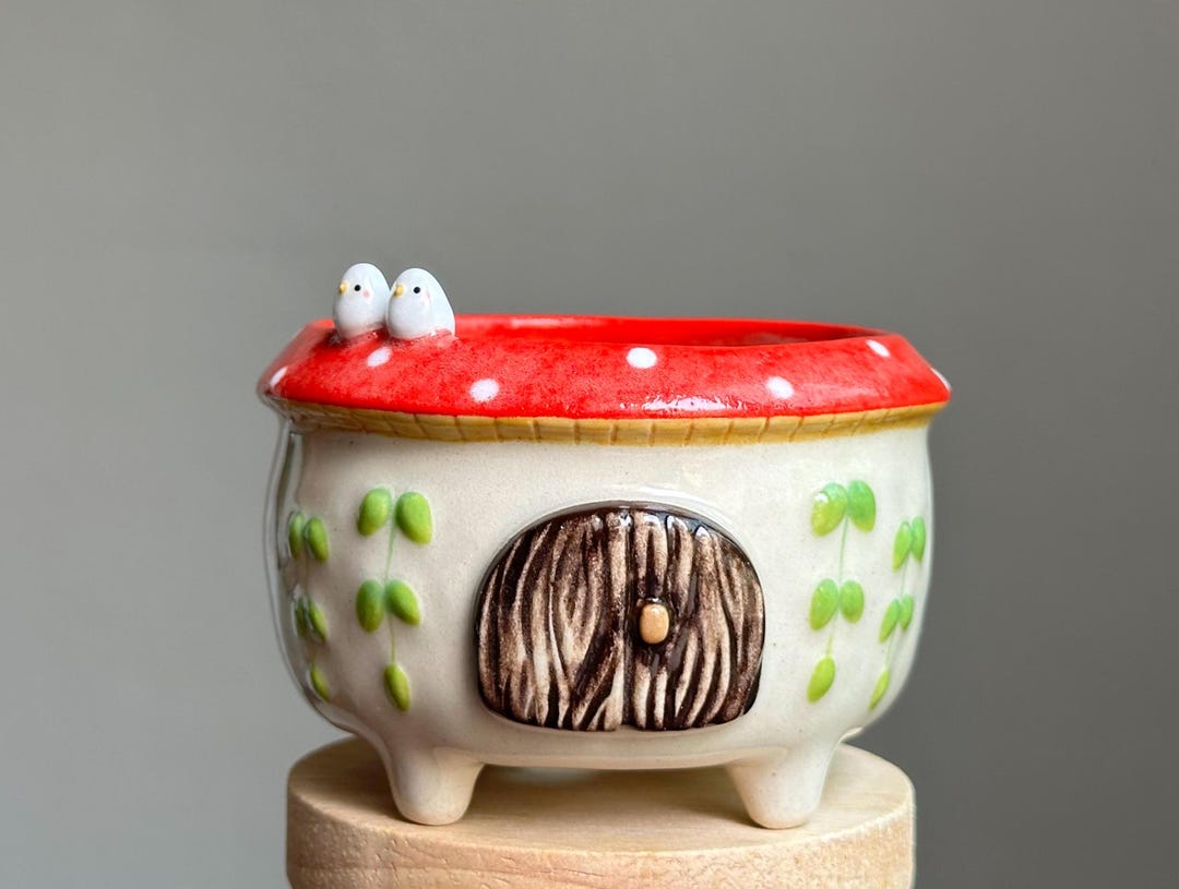Handmade Mushroom House Planter,red Mushroom Ceramic Pot,planter,cute ...