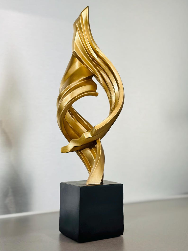 Modern Luxury Abstract Sculpture Resin Art Statue, Exclusive Decor for ...