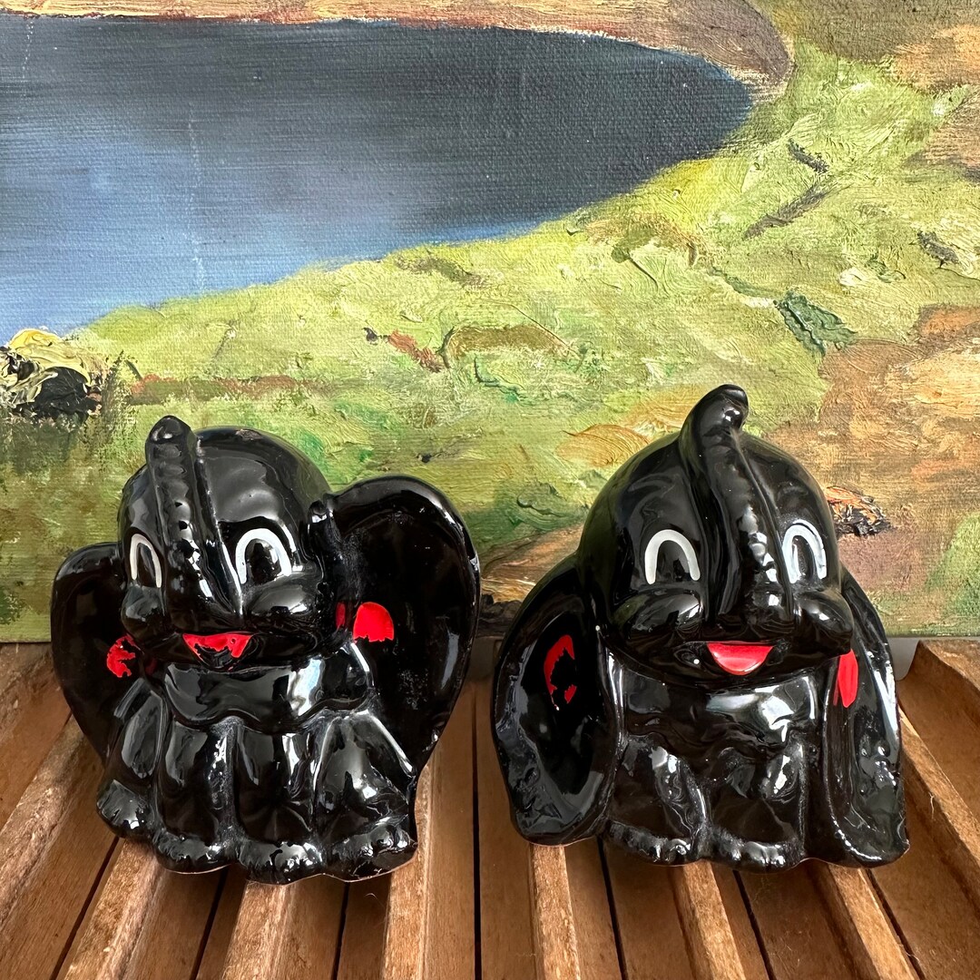 Vintage 1940’s Japanese Red Ware Shiny Black Elephants Salt and Pepper ...