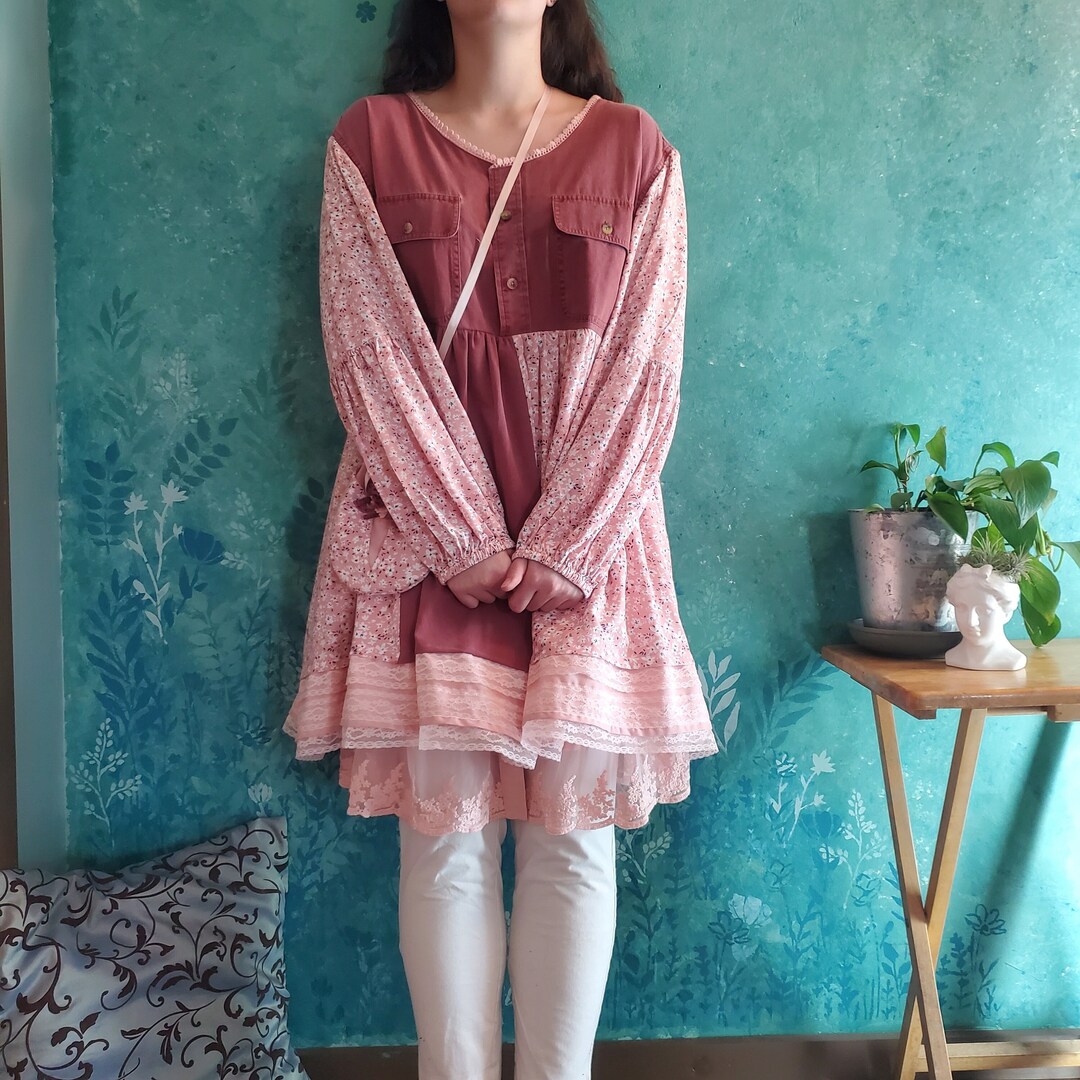 Ruffly Lace Blouse Tunic Dress With Puff Sleeves and Drawstring Purse ...