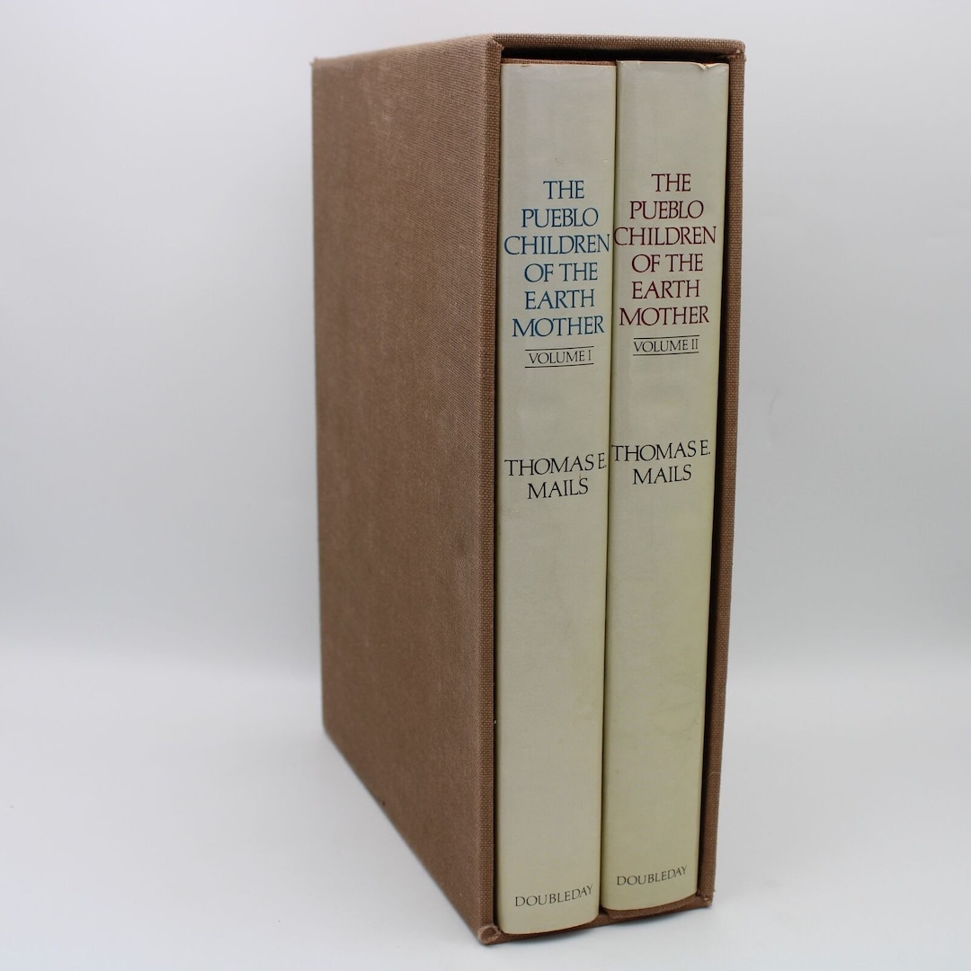 The Pueblo Children of the Earth Mother Thomas E Mails 1983 Hardcover 2 ...