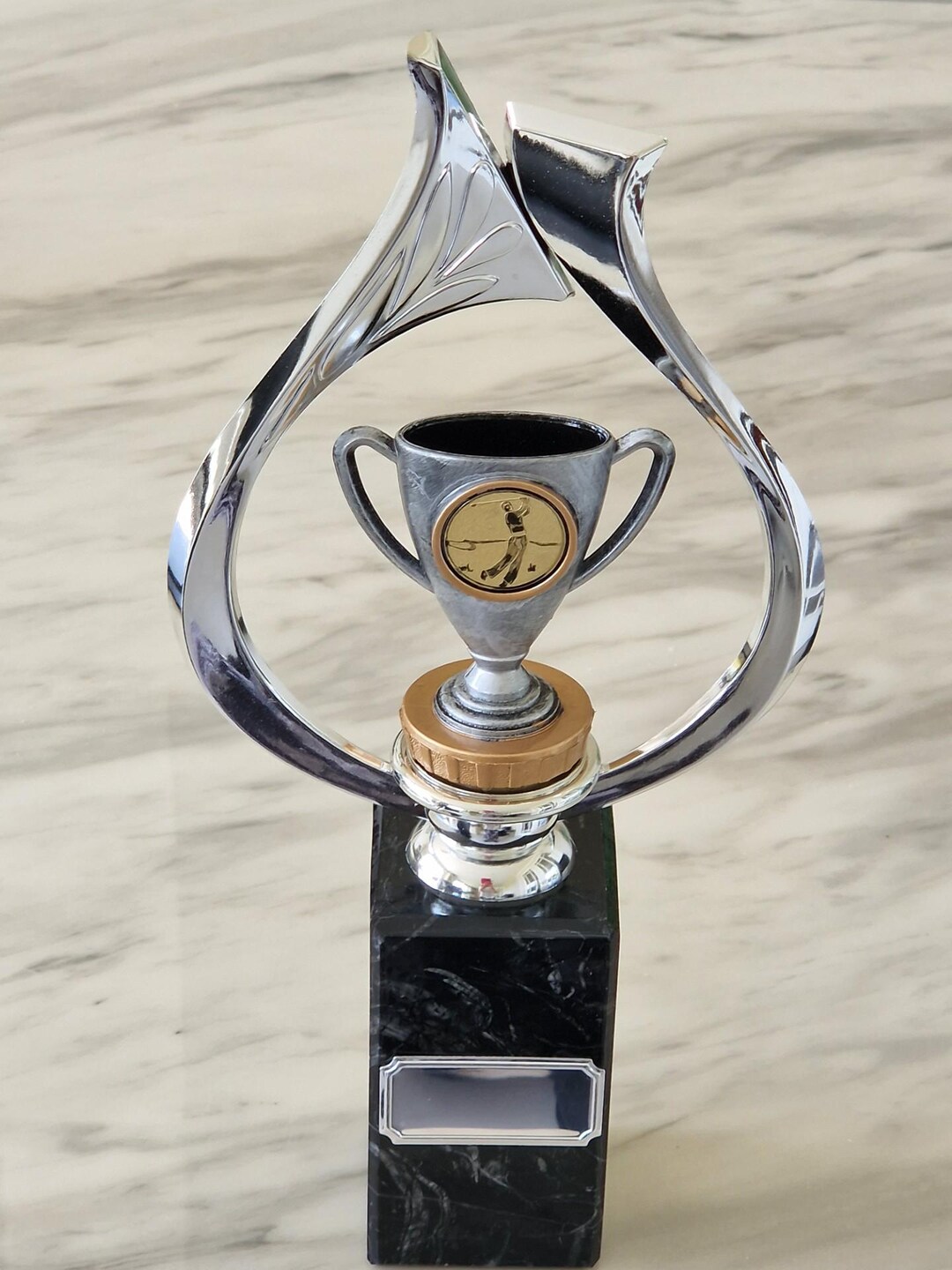 Personalised 30 Cm Golf Trophy With Silver Surround & Mounted on a ...