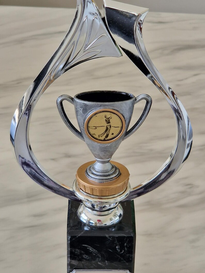 Personalised 30 Cm Golf Trophy With Silver Surround & Mounted on a ...