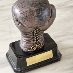 Personalised Single Boxing Glove Trophy Mounted on a Polished Black ...