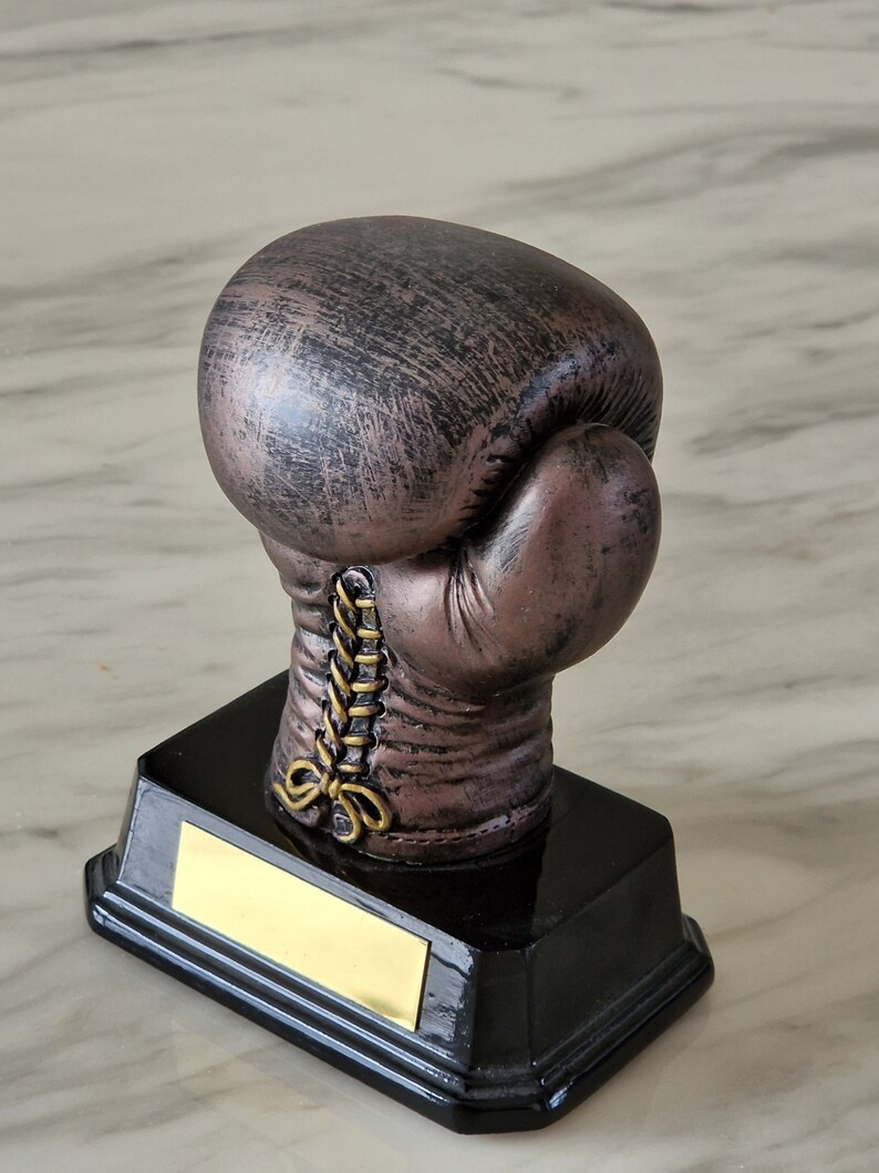 Personalised Single Boxing Glove Trophy Mounted on a Polished Black ...