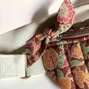 Women's Floral Fanny Pack, Balinese Batik Quilted Fabric, XL Fanny Pack ...
