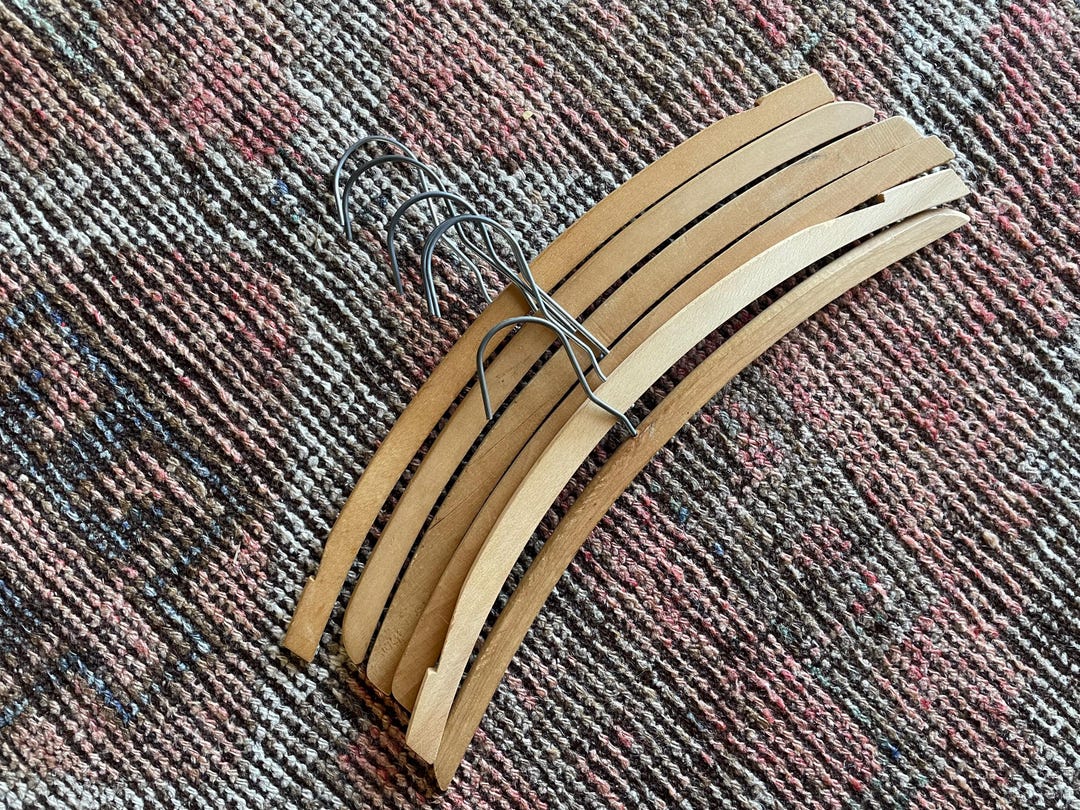 Vintage Set of 6 Curved Wood Clothes Hangers - Etsy