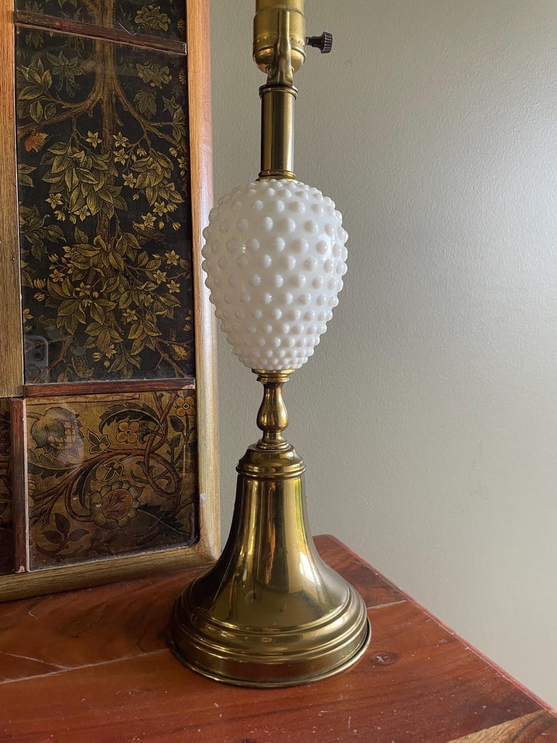 Vintage Hobnail Milkglass Lamp - Etsy