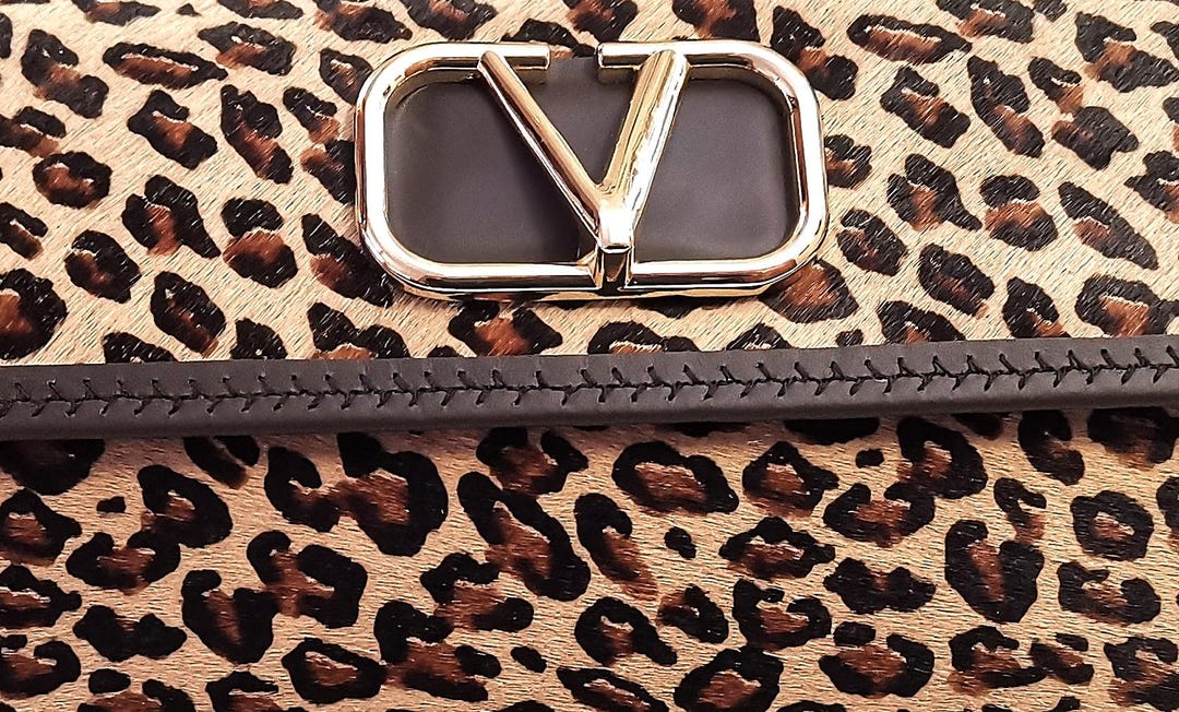 Short-pile Leather Wallet With Leopard Animal Print, Exclusive Top ...