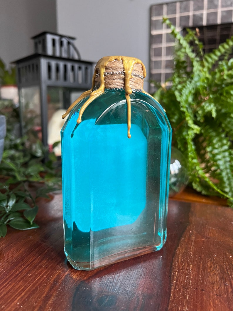 Atlantean Depths Colour Changing Potion, Fantasy Prop, Magical ...