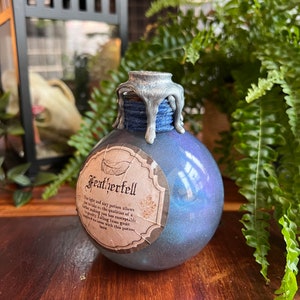 Featherfell Clear Iridescent Colour Changing Potion, Magical Apothecary ...