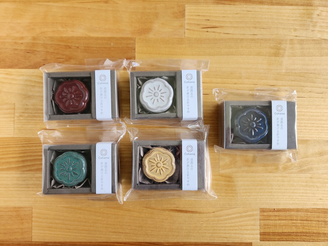 COHANA Awaji Kawara Magnetic Ceramic Needle Rest With Needle Polisher ...