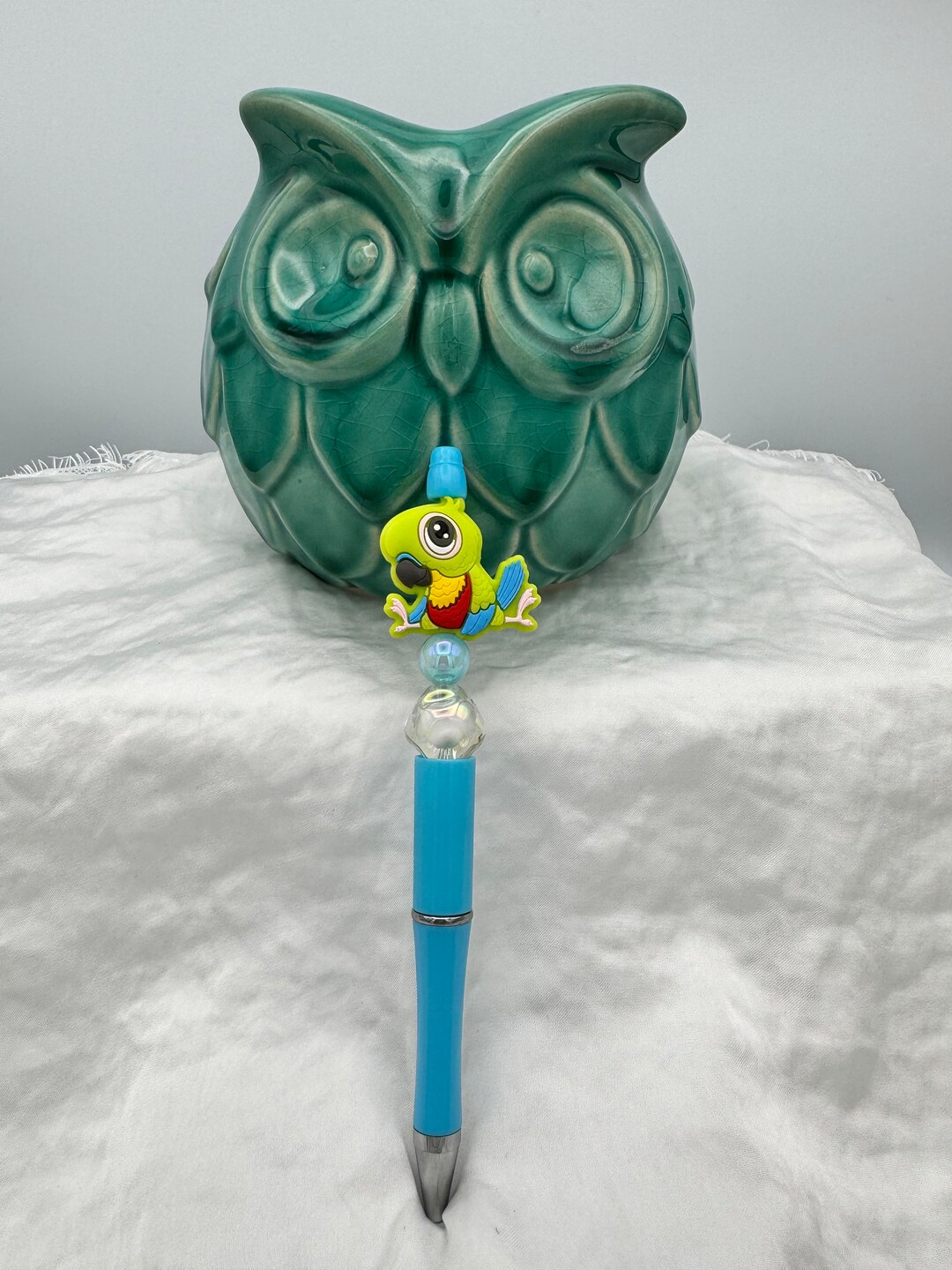 Green Macaw Beaded Pen, Black Ink Pen, Cute Bird Custom Pen, Macaw ...