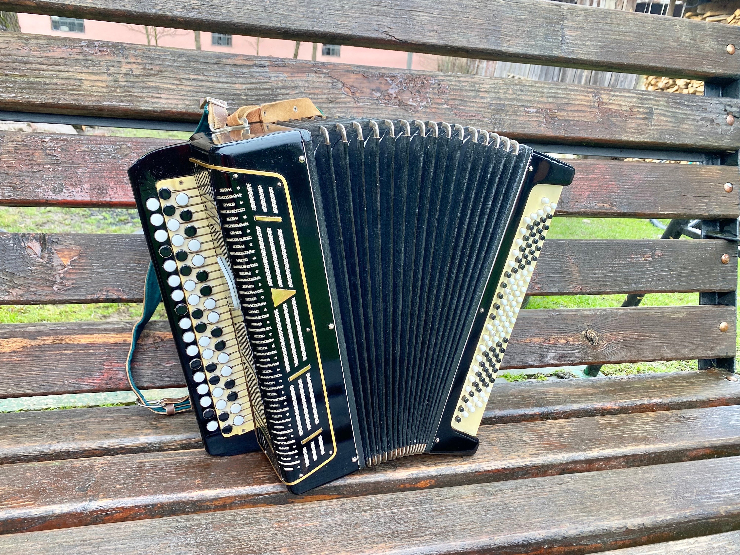 Russian Bayan Sarmat Sarmat Button Accordion 100 Bass Chromatic