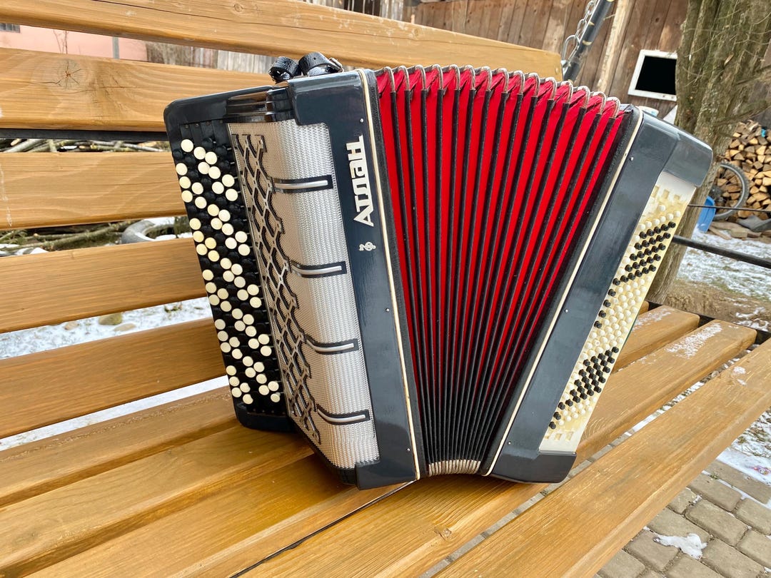 Working Bayan ATLANT, 120 Bass, Bayan, Musical Instrument, Bayan 4/4 ...