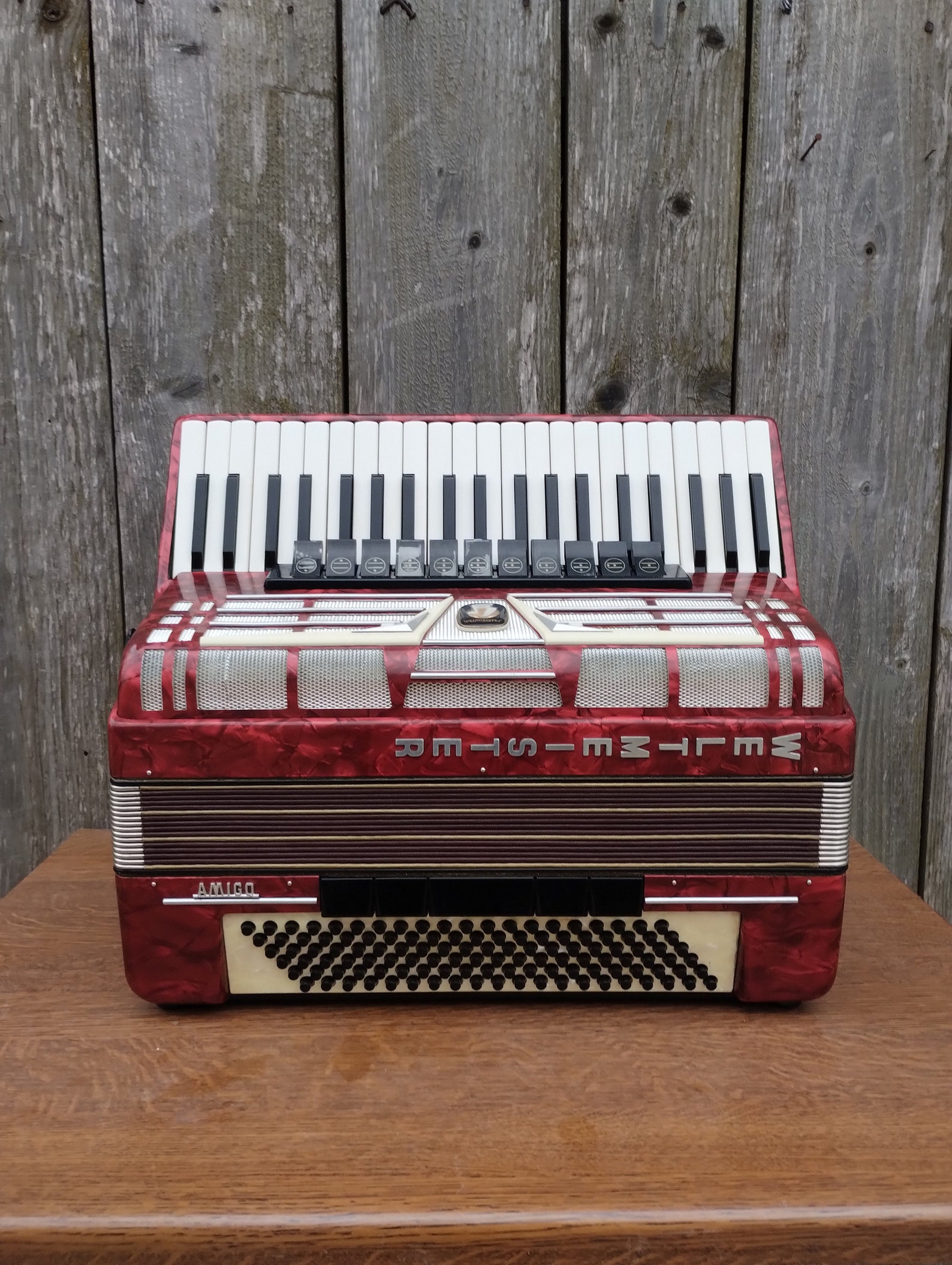 A Large Working Accordion. Weltmeister Amigo . 120 Bass. Very Beautiful ...