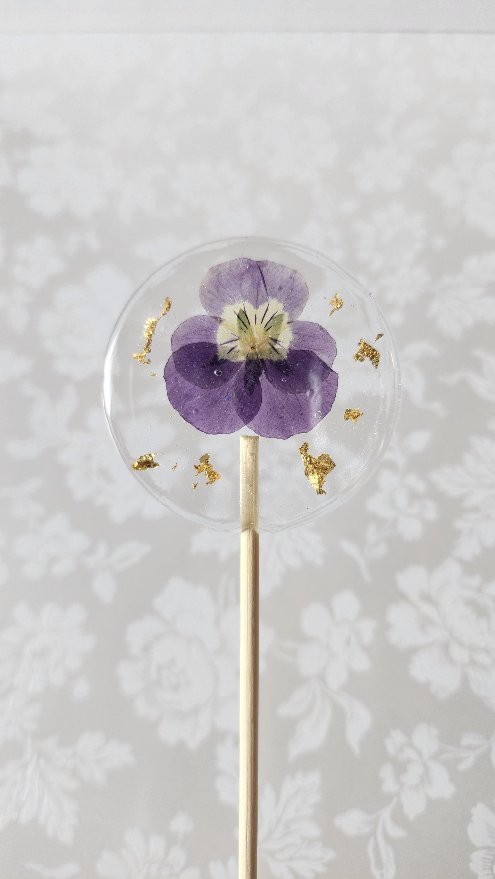 Edible Flower Lollipops With 24K Gold Leaf, Hand-made Confectionery ...