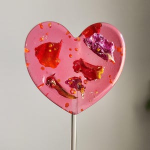 Edible Flower Lollipops With 24K Gold Leaf, Hand-made Confectionery ...