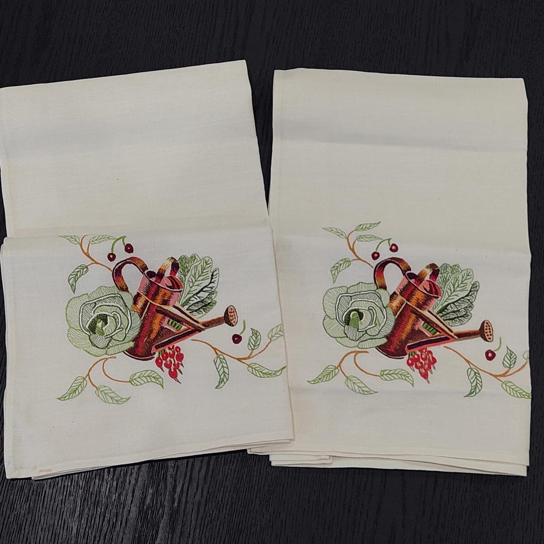 Vintage Pair of Embroidered Tea Towels - Etsy