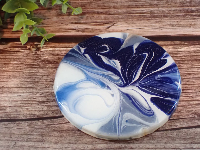 Coasters Paint Pour With Acrylic Paint and High Gloss Resin, Coasters ...