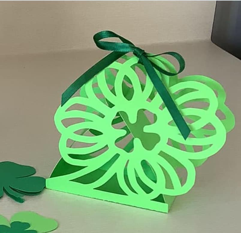 Shamrock Treat Box Paper Cut Cricut SVG File Template - Etsy