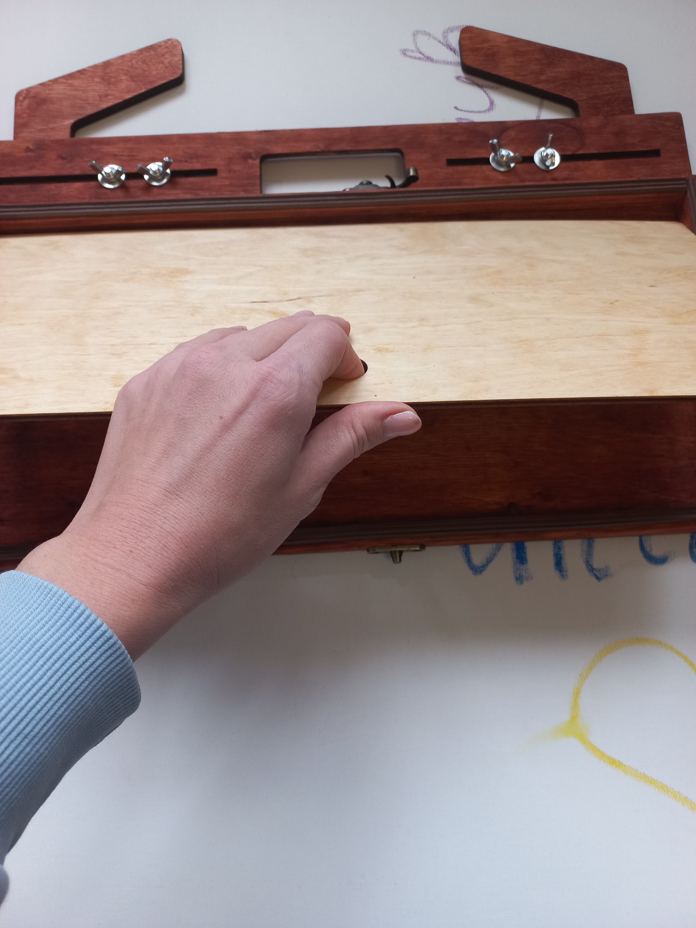 Portable Sketch Easel Paint Box Set Perfect for Artists to Create Plein ...