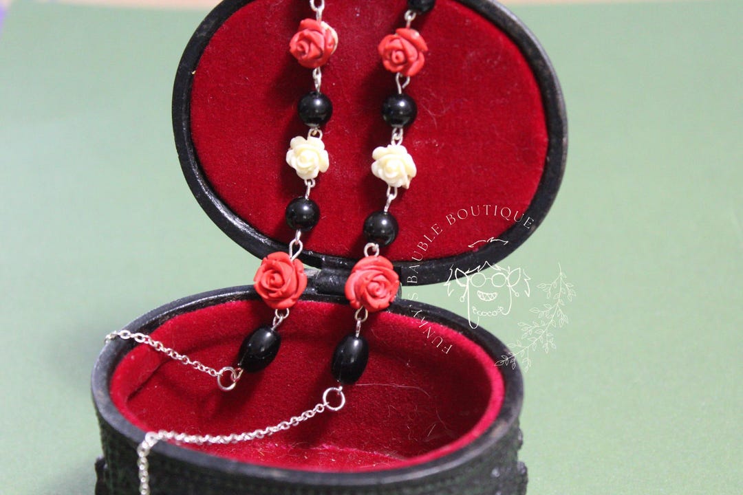 Romantic Vampire Glasses Chain: Goth Rose AirPod Holder Mask Strap - Etsy
