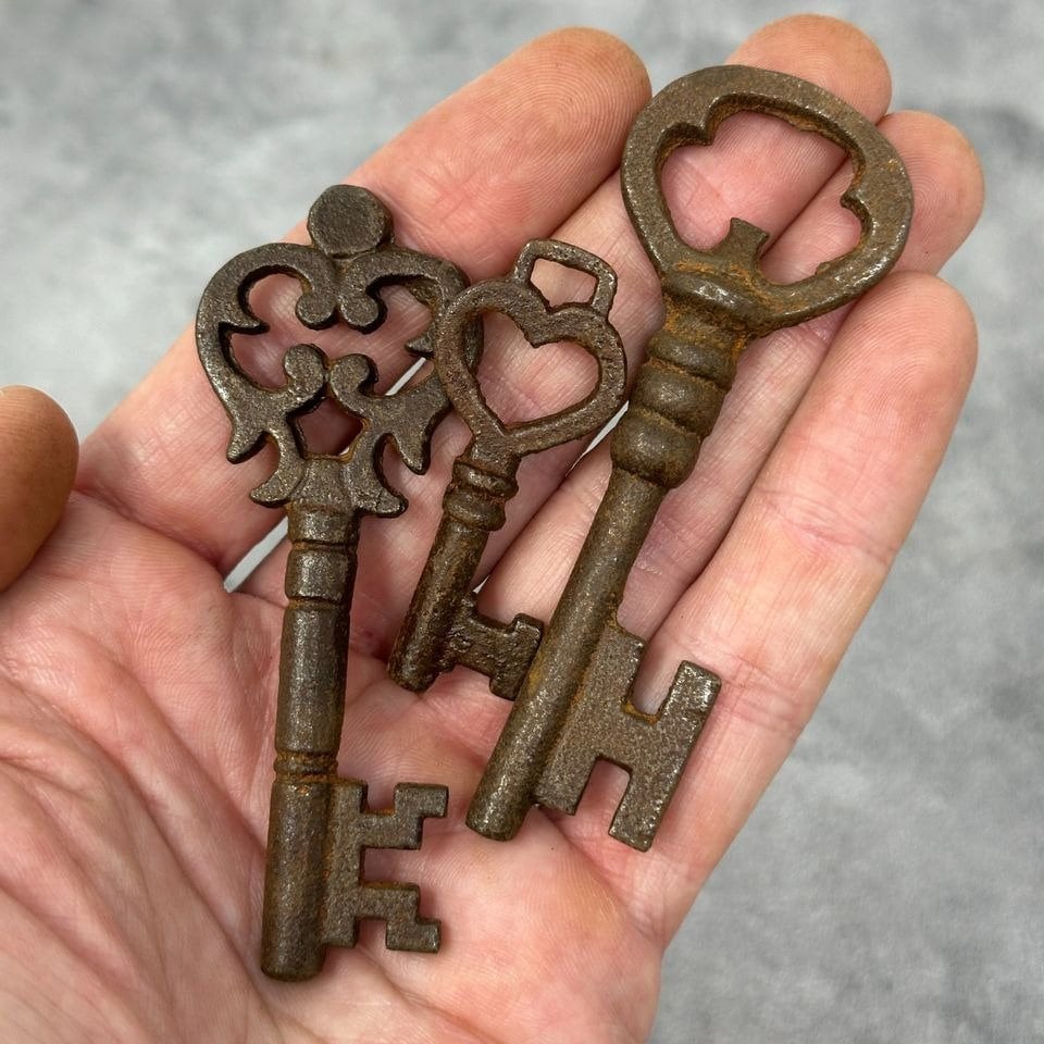 Antique Vintage Style 19th Century Iron Keys Assorted Lot of 25 - Etsy