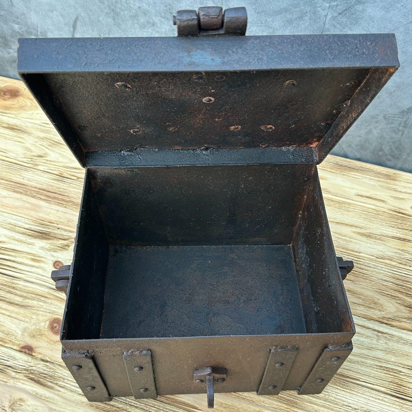 Union Pacific Route Iron Strong Box Chest With Antique Vintage Finish ...