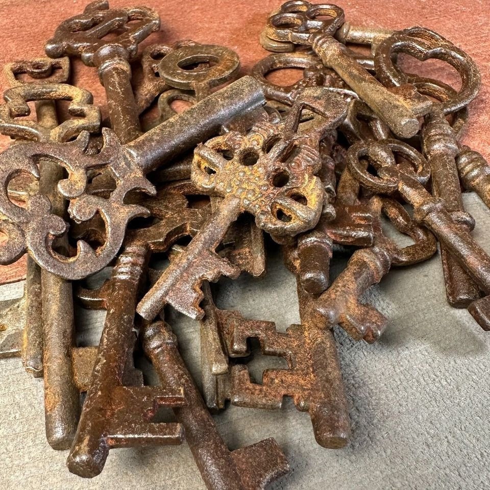 Antique Vintage Style 19th Century Iron Keys Assorted Lot of 25 - Etsy