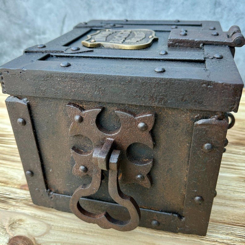 Union Pacific Route Iron Strong Box Chest With Antique Vintage Finish ...
