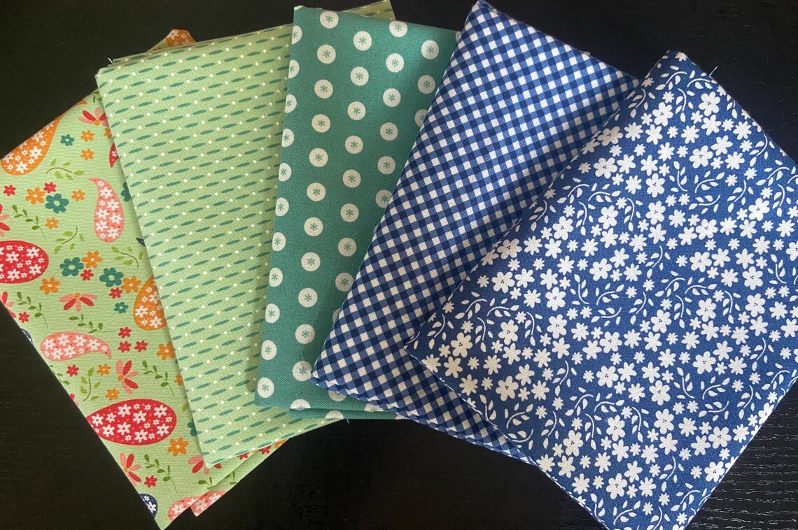 Raspberry Summer by Sherri and Chelsi for Moda. Bundle of 28 Fat ...