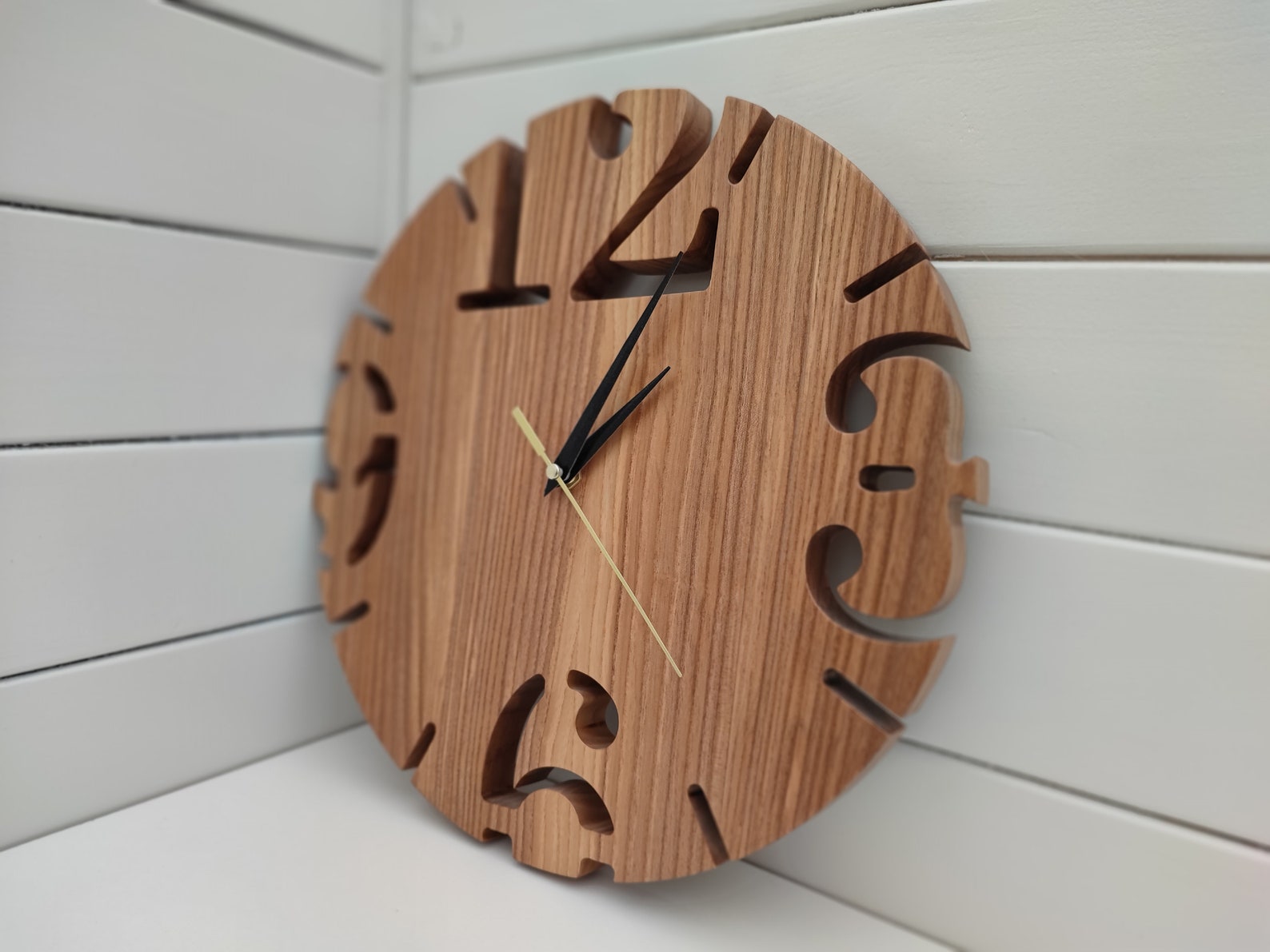 Handmade Wooden Wall Clock Made of Oak Wood, Wood Clocks, Room Decor ...