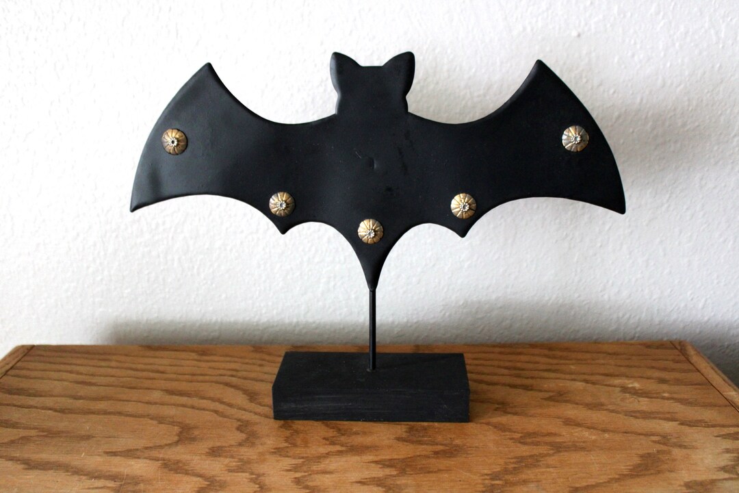Metal Bat Table Decor-centerpiece-fledermaus-goth-caver-caverns-caves ...