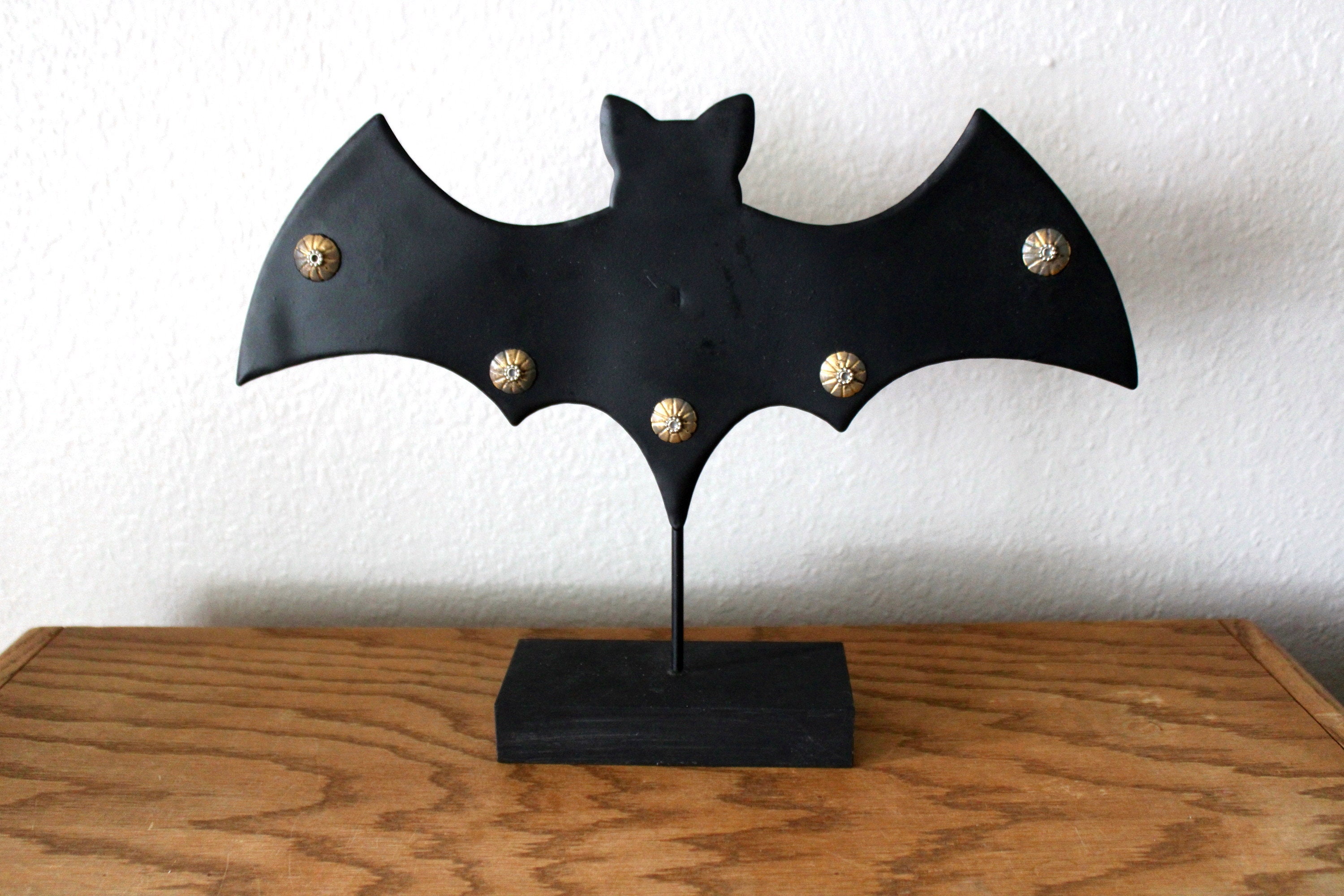 Metal Bat Table Decor-centerpiece-fledermaus-goth-caver-caverns-caves ...