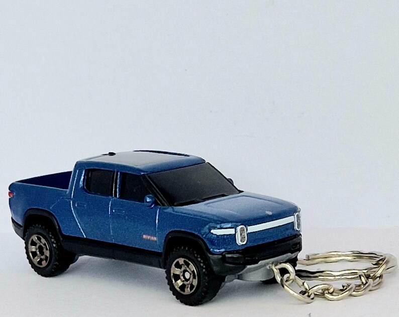 Rivian Pickup Truck Keyring - Etsy