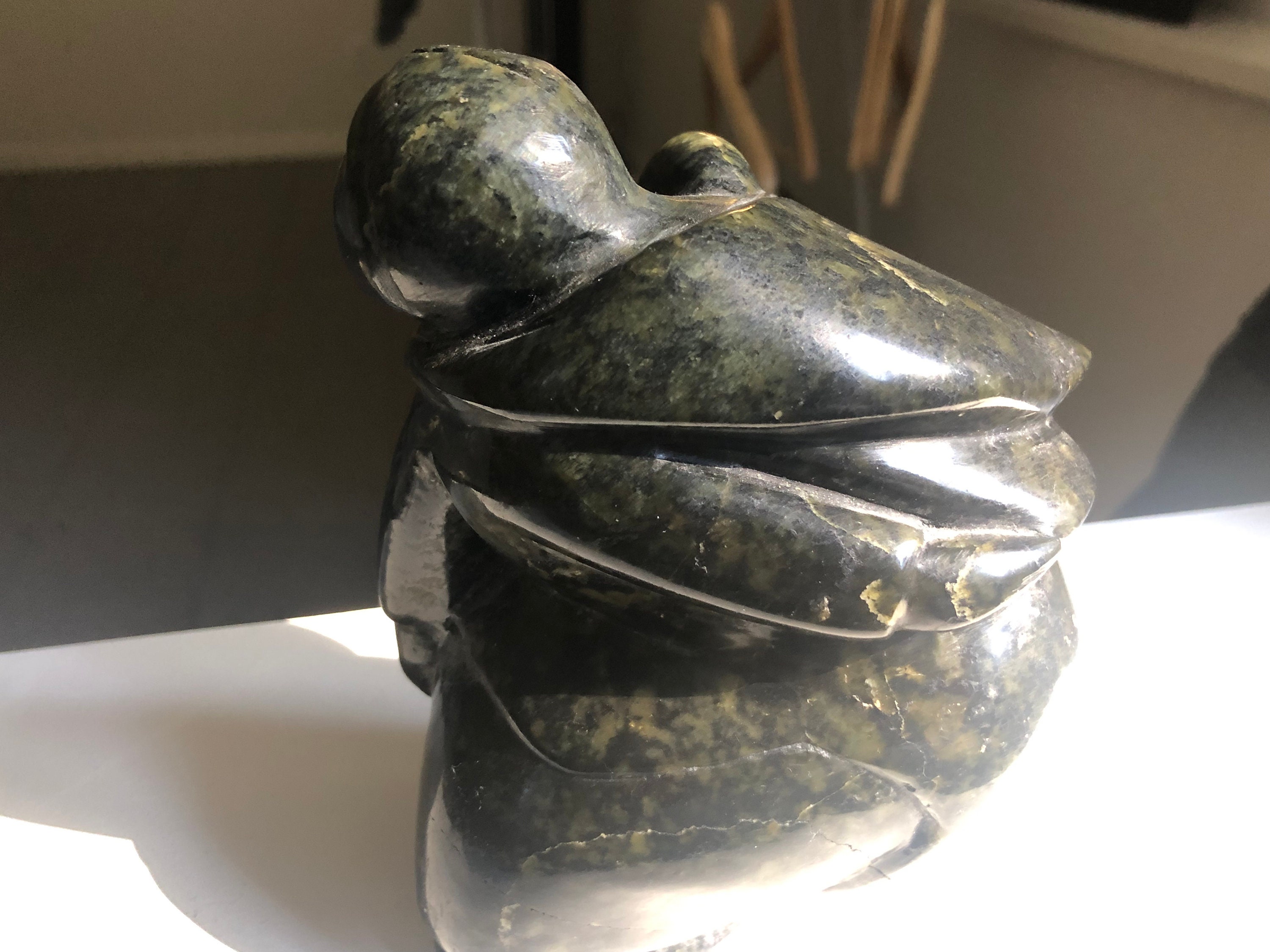 Inuit Mother and Baby in Amauti, Cape Dorset Nunavut Canad a Carving ...