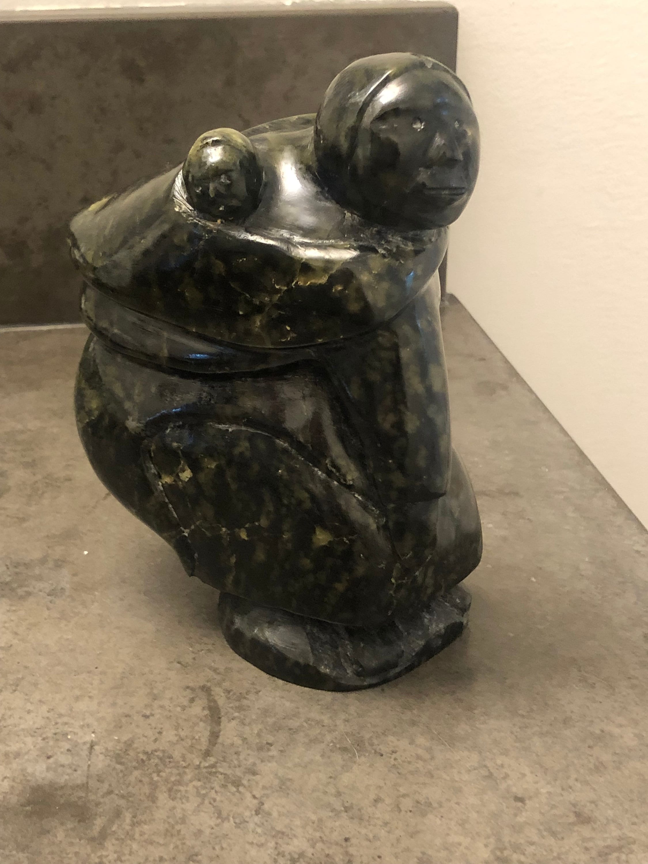 Inuit Mother and Baby in Amauti, Cape Dorset Nunavut Canada Carving ...